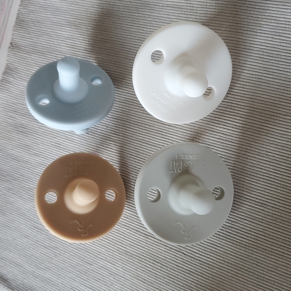 Ryan & Rose | Other | Ryan Rose Cutie Pat Pacifier Bundle | Poshmark
